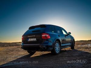 Blue Porsche Cayenne 2008 in Tallinn, with an engine capacity of 4.80 L and mileage of 281 thousand km for 12500 €, photo 3 on AUTOMOTO.COM.LV