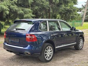 Blue Porsche Cayenne 2009 in Utena, with an engine capacity of 2.97 L and mileage of 266 thousand km for 7750 €, photo 5 on AUTOMOTO.COM.LV