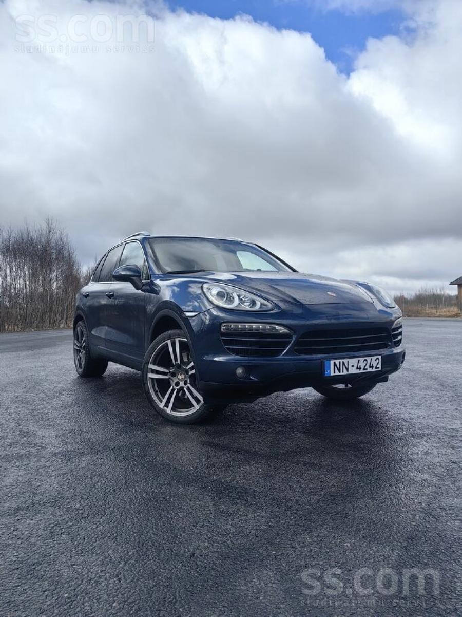 Zils Porsche Cayenne 2010 Rēzekne, ar dzinēja tilpumu 3.00 L un nobraukumu 330 tūkst. km par 14000 €, foto 3 vietnē AUTOMOTO.COM.LV