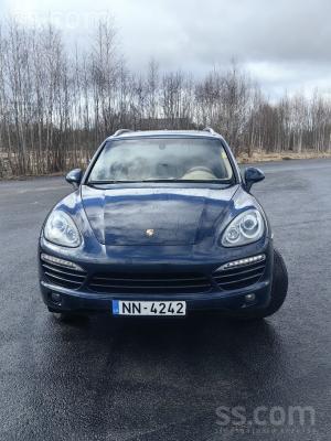Zils Porsche Cayenne 2010 Rēzekne, ar dzinēja tilpumu 3.00 L un nobraukumu 330 tūkst. km par 14000 €, foto 4 vietnē AUTOMOTO.COM.LV