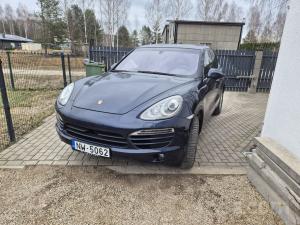 Синий Порше Каен 2011 в Рига, объемом двигателя 3.60 л и пробегом 191 тыс. км за 12300 €, фото 6 на AUTOMOTO.COM.LV