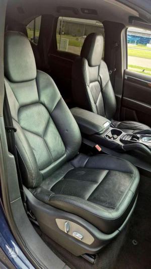 Blue Porsche Cayenne 2012 in Vilnius, with an engine capacity of 3.60 L and mileage of 280 thousand km for 9199 €, photo 12 on AUTOMOTO.COM.LV