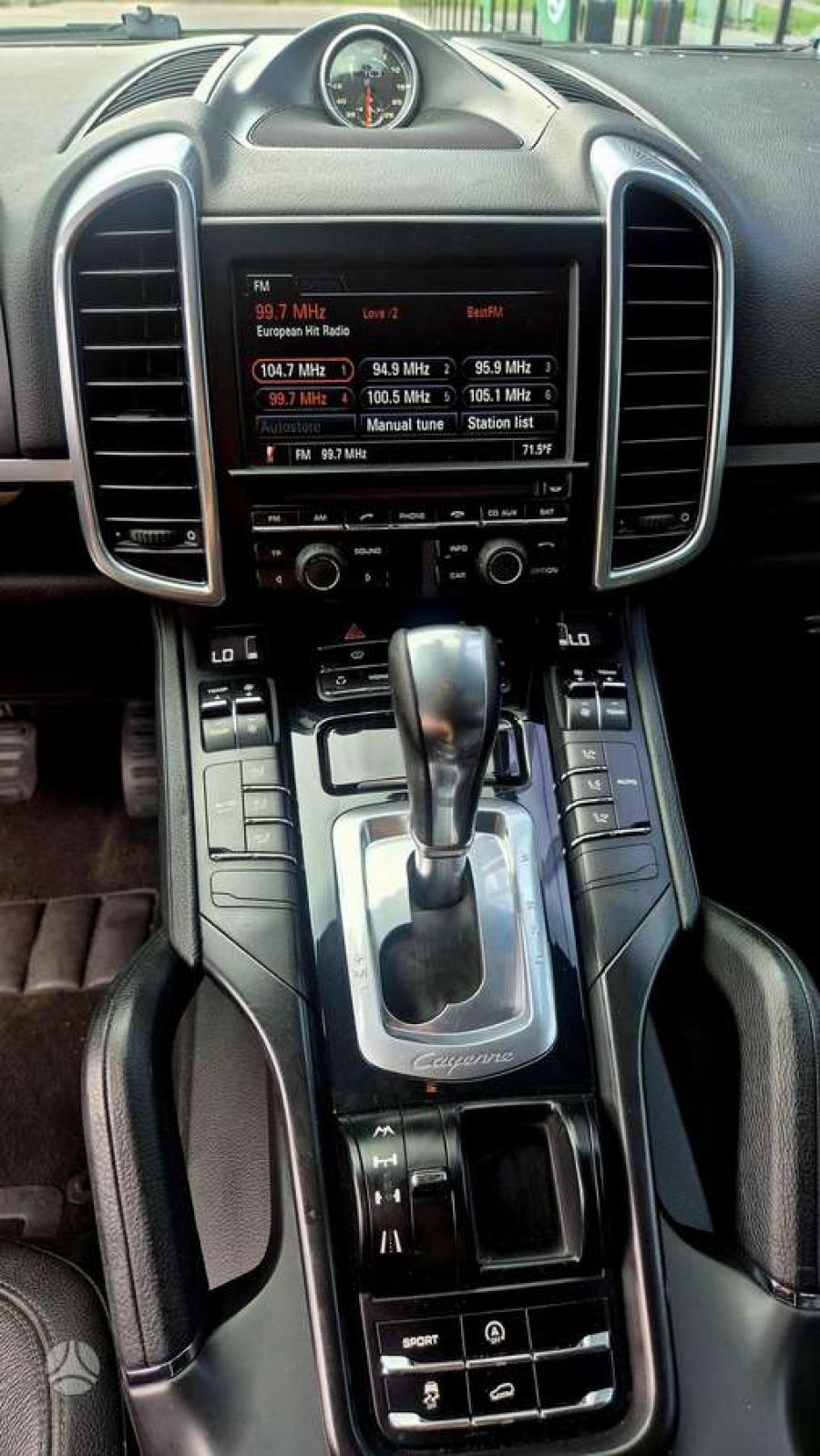 Blue Porsche Cayenne 2012 in Vilnius, with an engine capacity of 3.60 L and mileage of 280 thousand km for 9199 €, photo 13 on AUTOMOTO.COM.LV