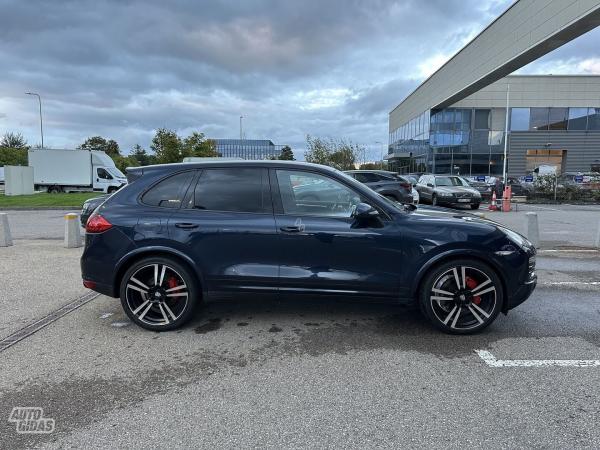 Blue Porsche Cayenne 2012 in Vilnius, with an engine capacity of 3.60 L and mileage of 300 thousand km for 8099 €, photo 5 on AUTOMOTO.COM.LV