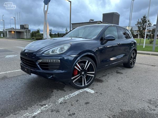 Blue Porsche Cayenne 2012 in Vilnius, with an engine capacity of 3.60 L and mileage of 300 thousand km for 8099 €, photo 8 on AUTOMOTO.COM.LV