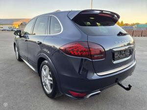 Zils Porsche Cayenne 2013 Mažeikiai, ar dzinēja tilpumu 4.13 L un nobraukumu 186 tūkst. km par 11900 €, foto 6 vietnē AUTOMOTO.COM.LV