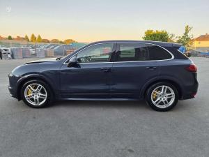 Zils Porsche Cayenne 2013 Mažeikiai, ar dzinēja tilpumu 4.13 L un nobraukumu 186 tūkst. km par 11900 €, foto 7 vietnē AUTOMOTO.COM.LV