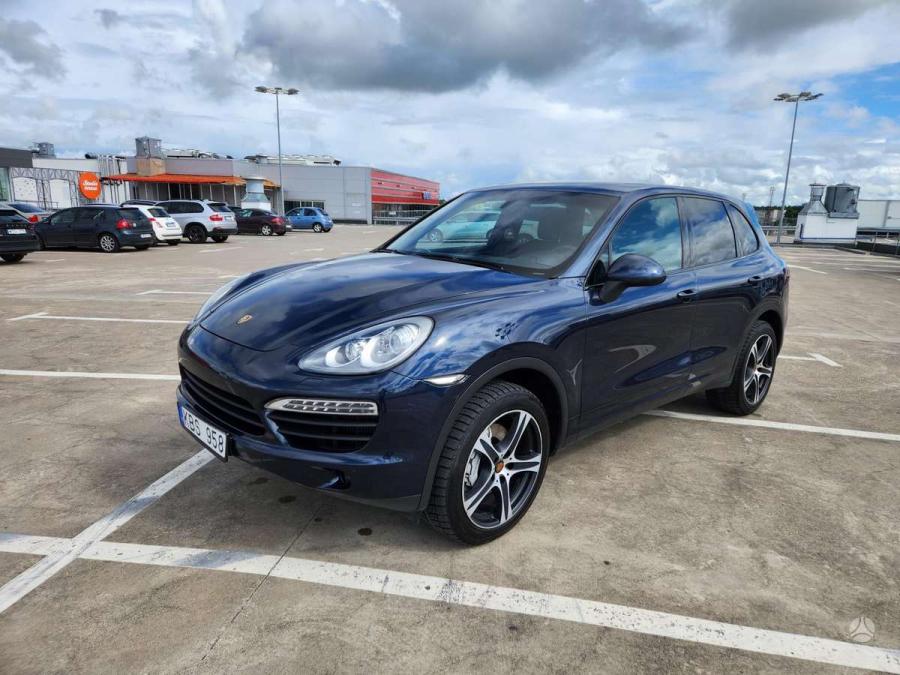Zils Porsche Cayenne 2013 Šauļi, ar dzinēja tilpumu 4.13 L un nobraukumu 354 tūkst. km par 13900 €, foto 1 vietnē AUTOMOTO.COM.LV