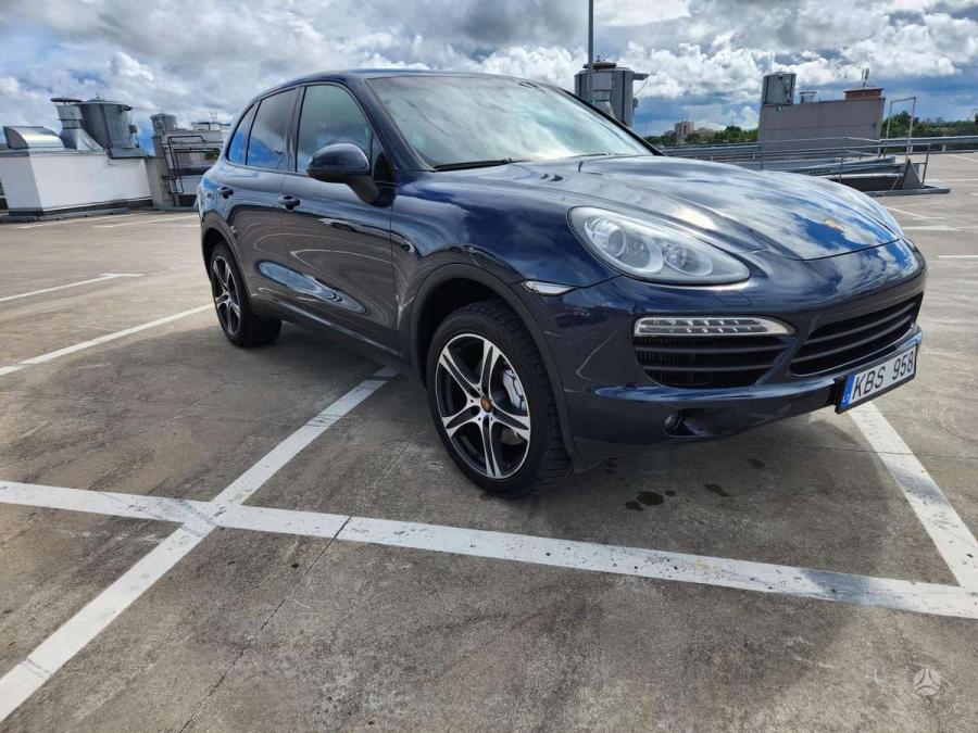 Zils Porsche Cayenne 2013 Šauļi, ar dzinēja tilpumu 4.13 L un nobraukumu 354 tūkst. km par 13900 €, foto 3 vietnē AUTOMOTO.COM.LV