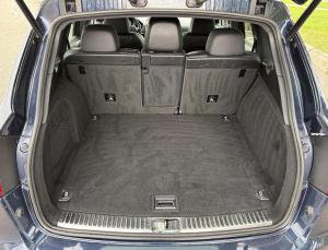Blue Porsche Cayenne 2013 in Panevezys, with an engine capacity of 4.13 L and mileage of 335 thousand km for 16300 €, photo 27 on AUTOMOTO.COM.LV