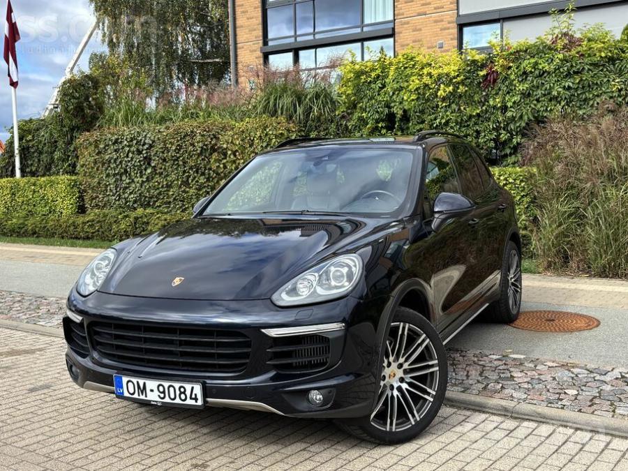 Zils Porsche Cayenne 2014 Rīga, ar dzinēja tilpumu 4.20 L un nobraukumu 322 tūkst. km par 27500 €, foto 3 vietnē AUTOMOTO.COM.LV