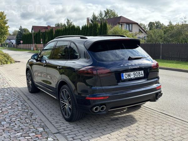 Zils Porsche Cayenne 2014 Rīga, ar dzinēja tilpumu 4.20 L un nobraukumu 322 tūkst. km par 27500 €, foto 7 vietnē AUTOMOTO.COM.LV
