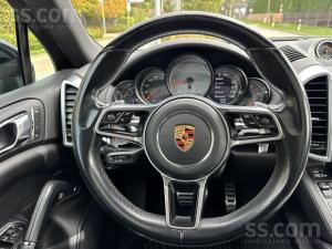 Zils Porsche Cayenne 2014 Rīga, ar dzinēja tilpumu 4.20 L un nobraukumu 322 tūkst. km par 27500 €, foto 15 vietnē AUTOMOTO.COM.LV