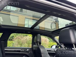 Zils Porsche Cayenne 2014 Rīga, ar dzinēja tilpumu 4.20 L un nobraukumu 322 tūkst. km par 27500 €, foto 22 vietnē AUTOMOTO.COM.LV