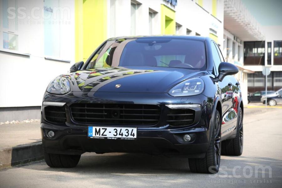 Zils Porsche Cayenne 2015 Rīga, ar dzinēja tilpumu 3.00 L un nobraukumu 0 tūkst. km par 14500 €, foto 1 vietnē AUTOMOTO.COM.LV