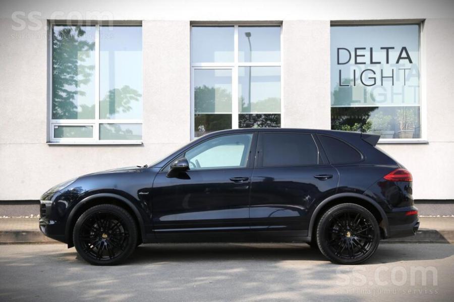 Zils Porsche Cayenne 2015 Rīga, ar dzinēja tilpumu 3.00 L un nobraukumu 0 tūkst. km par 14500 €, foto 2 vietnē AUTOMOTO.COM.LV