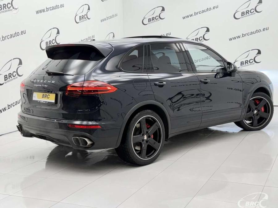 Zils Porsche Cayenne 2015 Viļņa, ar dzinēja tilpumu 4.81 L un nobraukumu 126 tūkst. km par 26900 €, foto 3 vietnē AUTOMOTO.COM.LV