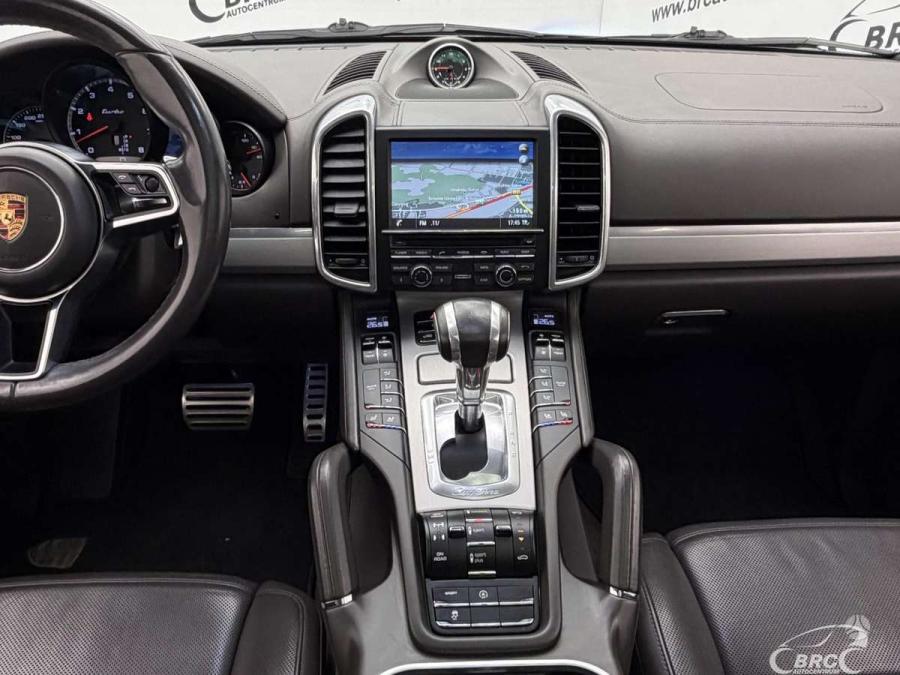 Zils Porsche Cayenne 2015 Viļņa, ar dzinēja tilpumu 4.81 L un nobraukumu 126 tūkst. km par 26900 €, foto 18 vietnē AUTOMOTO.COM.LV