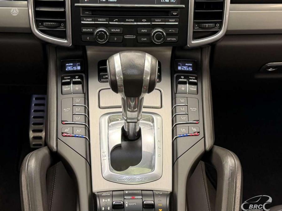 Zils Porsche Cayenne 2015 Viļņa, ar dzinēja tilpumu 4.81 L un nobraukumu 126 tūkst. km par 26900 €, foto 21 vietnē AUTOMOTO.COM.LV
