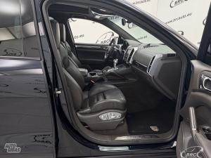 Синий Порше Каен 2015 в Авиженяй, объемом двигателя 4.80 л и пробегом 130 тыс. км за 26900 €, фото 5 на AUTOMOTO.COM.LV