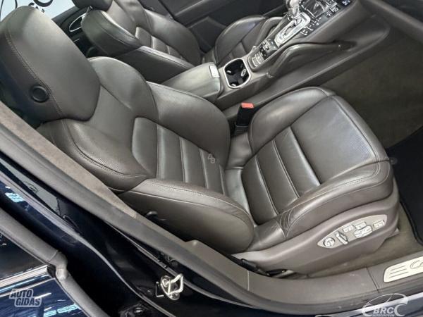 Blue Porsche Cayenne 2015 in Avizieniai, with an engine capacity of 4.80 L and mileage of 130 thousand km for 26900 €, photo 5 on AUTOMOTO.COM.LV