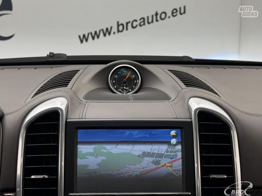 Синий Порше Каен 2015 в Авиженяй, объемом двигателя 4.80 л и пробегом 130 тыс. км за 26900 €, фото 19 на AUTOMOTO.COM.LV