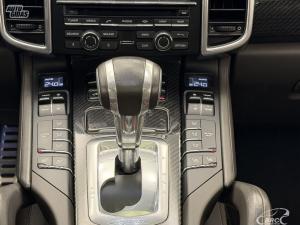 Синий Порше Каен 2015 в Авиженяй, объемом двигателя 4.80 л и пробегом 130 тыс. км за 26900 €, фото 21 на AUTOMOTO.COM.LV
