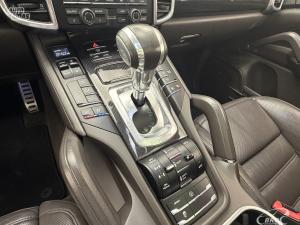 Синий Порше Каен 2015 в Авиженяй, объемом двигателя 4.80 л и пробегом 130 тыс. км за 26900 €, фото 30 на AUTOMOTO.COM.LV