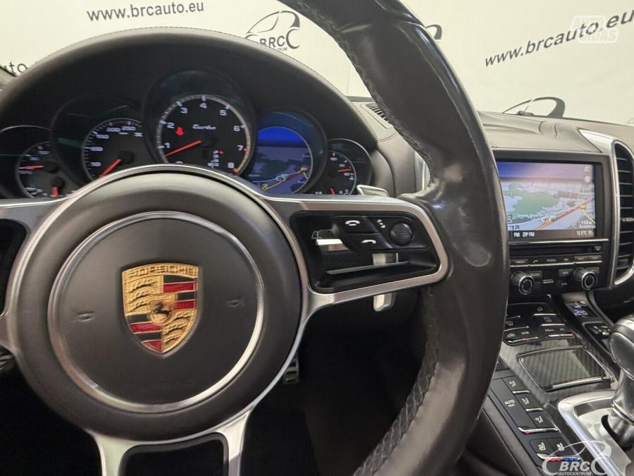 Синий Порше Каен 2015 в Авиженяй, объемом двигателя 4.80 л и пробегом 130 тыс. км за 26900 €, фото 34 на AUTOMOTO.COM.LV