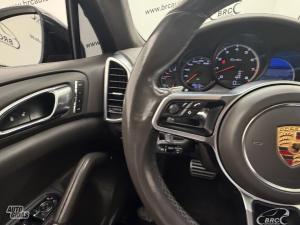 Синий Порше Каен 2015 в Авиженяй, объемом двигателя 4.80 л и пробегом 130 тыс. км за 26900 €, фото 35 на AUTOMOTO.COM.LV