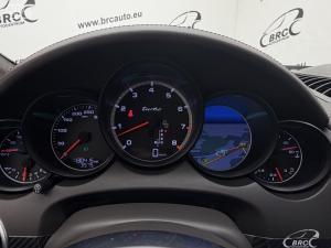 Синий Порше Каен 2015 в Авиженяй, объемом двигателя 4.80 л и пробегом 130 тыс. км за 26900 €, фото 36 на AUTOMOTO.COM.LV