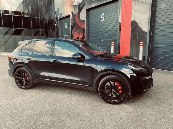 Blue Porsche Cayenne 2015 in Kaunas, with an engine capacity of 4.81 L and mileage of 134 thousand km for 24900 €, photo 7 on AUTOMOTO.COM.LV