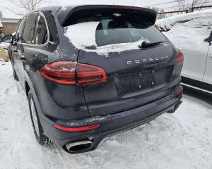 Zils Porsche Cayenne 2016 Šauļi, ar dzinēja tilpumu 3.60 L un nobraukumu 200 tūkst. km par 9700 €, foto  vietnē AUTOMOTO.COM.LV