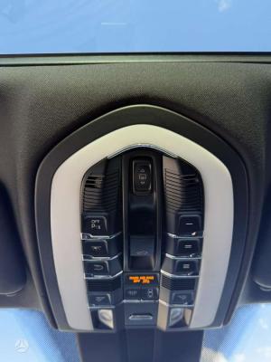 Blue Porsche Cayenne 2016 in Vilnius, with an engine capacity of 3.60 L and mileage of 248 thousand km for 18900 €, photo 15 on AUTOMOTO.COM.LV