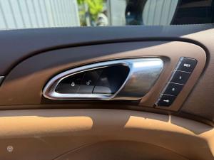 Blue Porsche Cayenne 2016 in Vilnius, with an engine capacity of 4.13 L and mileage of 173 thousand km for 29990 €, photo 16 on AUTOMOTO.COM.LV