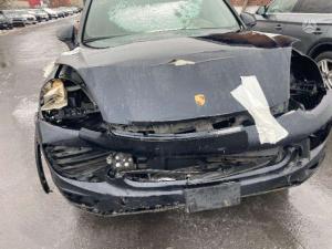 Zils Porsche Cayenne 2016 Šauļi, ar dzinēja tilpumu 3.60 L un nobraukumu 204 tūkst. km par 9950 €, foto 3 vietnē AUTOMOTO.COM.LV