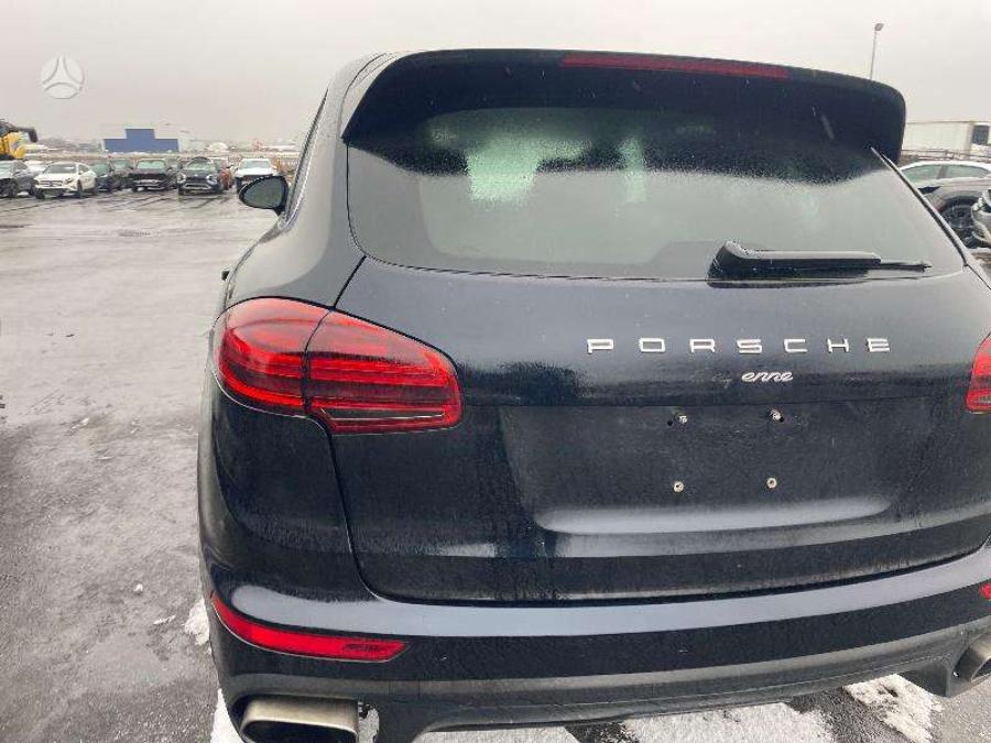Zils Porsche Cayenne 2016 Šauļi, ar dzinēja tilpumu 3.60 L un nobraukumu 204 tūkst. km par 9950 €, foto 5 vietnē AUTOMOTO.COM.LV