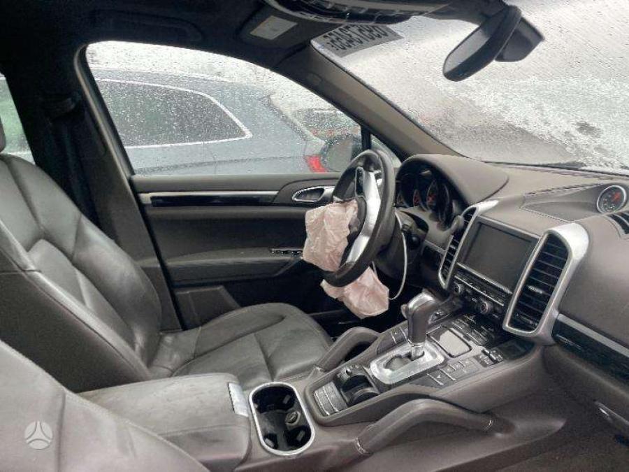 Zils Porsche Cayenne 2016 Šauļi, ar dzinēja tilpumu 3.60 L un nobraukumu 204 tūkst. km par 9950 €, foto 11 vietnē AUTOMOTO.COM.LV
