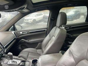 Zils Porsche Cayenne 2016 Šauļi, ar dzinēja tilpumu 3.60 L un nobraukumu 204 tūkst. km par 9950 €, foto 13 vietnē AUTOMOTO.COM.LV