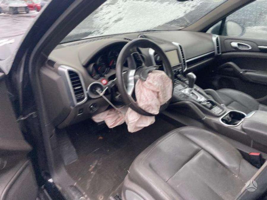 Zils Porsche Cayenne 2016 Šauļi, ar dzinēja tilpumu 3.60 L un nobraukumu 204 tūkst. km par 9950 €, foto 19 vietnē AUTOMOTO.COM.LV
