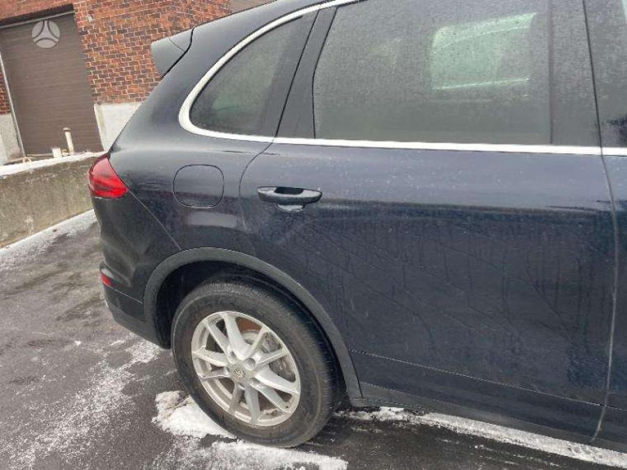 Zils Porsche Cayenne 2016 Šauļi, ar dzinēja tilpumu 3.60 L un nobraukumu 204 tūkst. km par 9950 €, foto 21 vietnē AUTOMOTO.COM.LV
