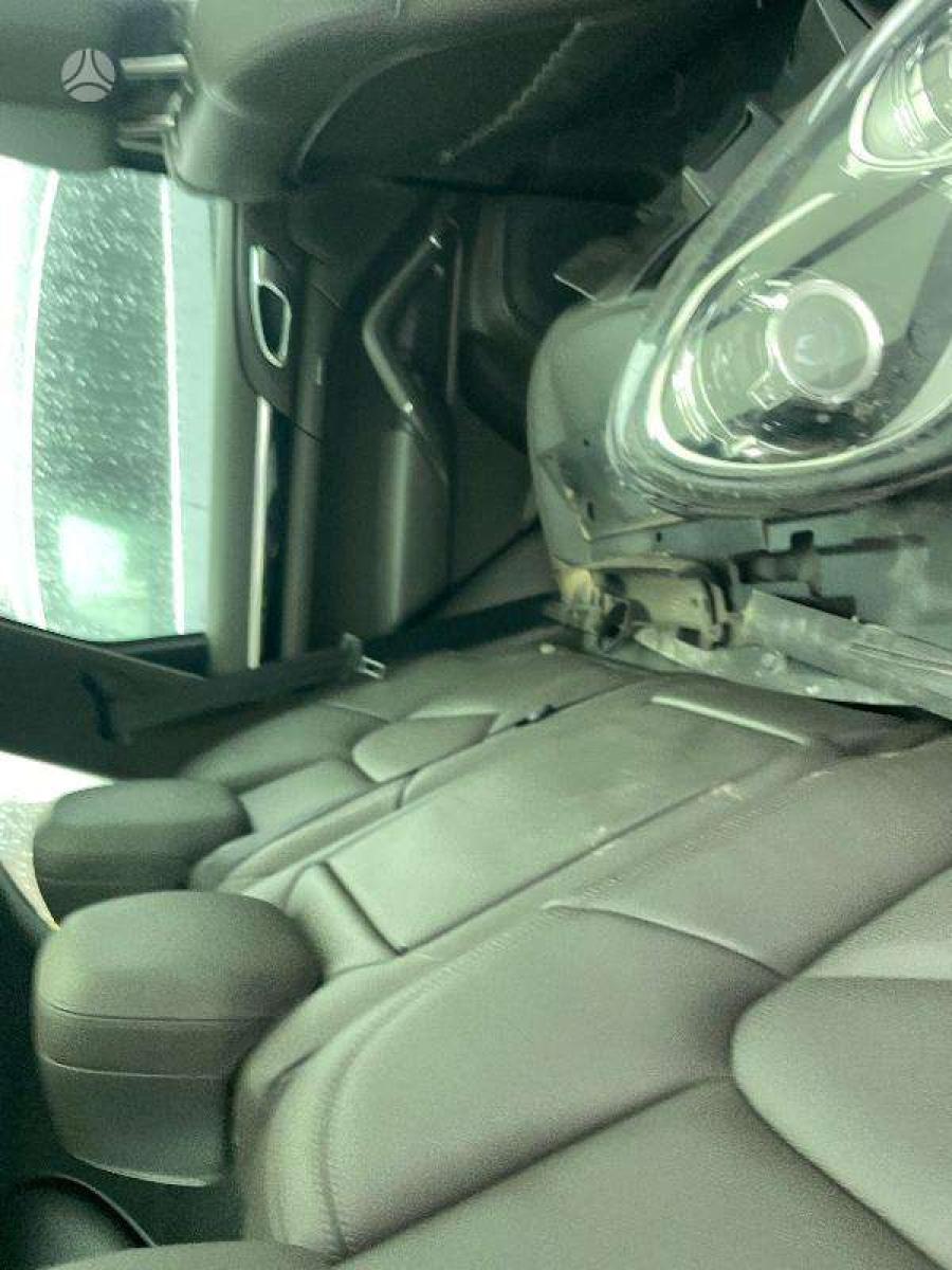 Zils Porsche Cayenne 2016 Šauļi, ar dzinēja tilpumu 3.60 L un nobraukumu 204 tūkst. km par 9950 €, foto 31 vietnē AUTOMOTO.COM.LV