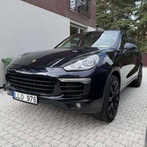 Blue Porsche Cayenne 2016 in Klaipeda, with an engine capacity of 3.60 L and mileage of 151 thousand km for 22900 €, photo 3 on AUTOMOTO.COM.LV