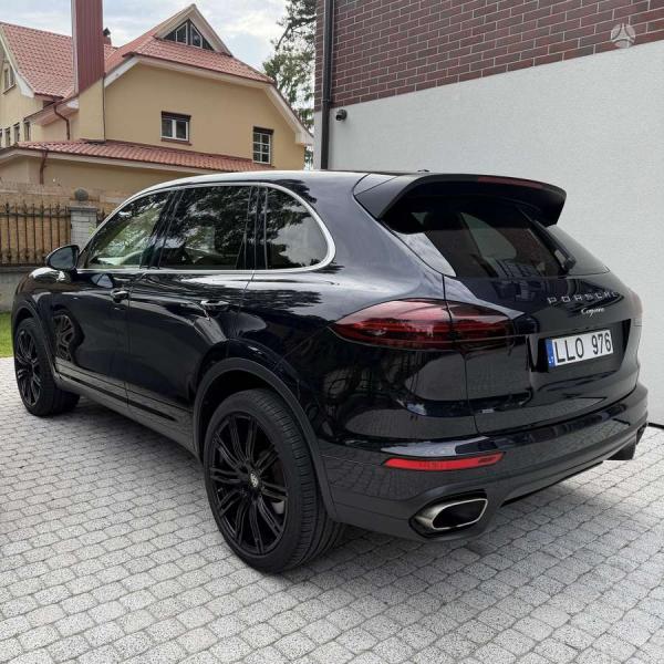 Blue Porsche Cayenne 2016 in Klaipeda, with an engine capacity of 3.60 L and mileage of 151 thousand km for 22900 €, photo 4 on AUTOMOTO.COM.LV