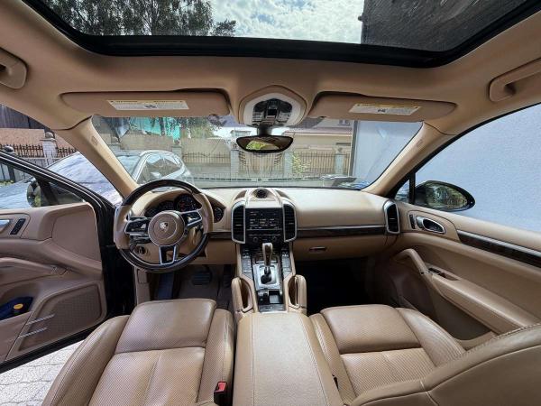 Blue Porsche Cayenne 2016 in Klaipeda, with an engine capacity of 3.60 L and mileage of 151 thousand km for 22900 €, photo 7 on AUTOMOTO.COM.LV