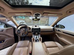 Blue Porsche Cayenne 2016 in Klaipeda, with an engine capacity of 3.60 L and mileage of 151 thousand km for 22900 €, photo 8 on AUTOMOTO.COM.LV