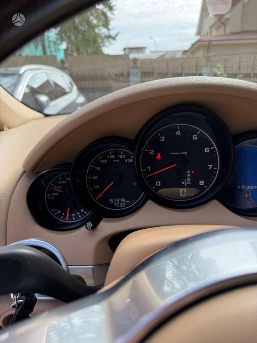 Blue Porsche Cayenne 2016 in Klaipeda, with an engine capacity of 3.60 L and mileage of 151 thousand km for 22900 €, photo 12 on AUTOMOTO.COM.LV