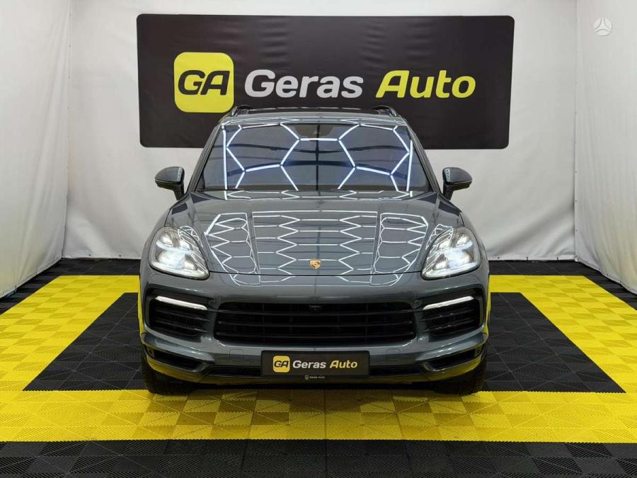 Zils Porsche Cayenne 2017 Viļņa, ar dzinēja tilpumu 2.89 L un nobraukumu 111 tūkst. km par 52000 €, foto 7 vietnē AUTOMOTO.COM.LV
