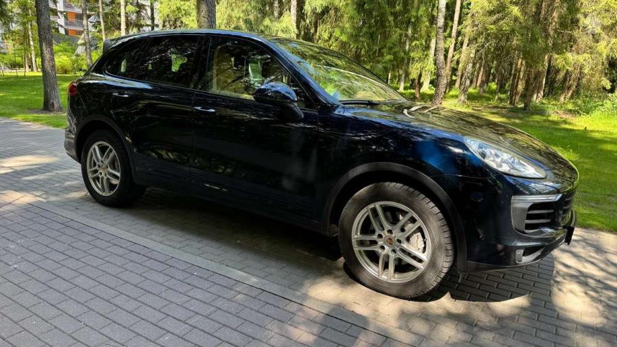 Синий Порше Каен 2017 в Аникщяй, объемом двигателя 2.97 л и пробегом 190 тыс. км за 28000 €, фото 4 на AUTOMOTO.COM.LV