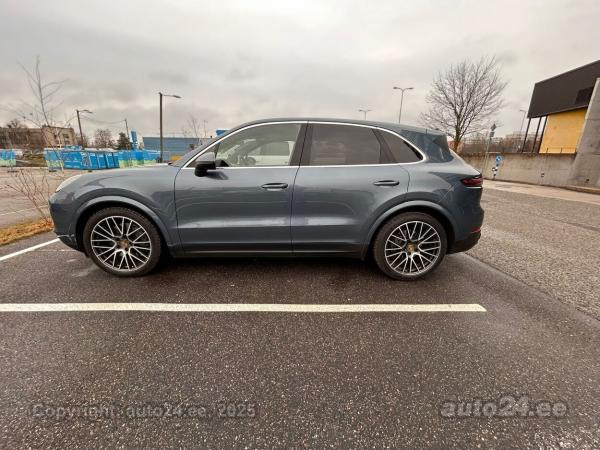 Zils Porsche Cayenne 2018 Tallina, ar dzinēja tilpumu 2.90 L un nobraukumu 167 tūkst. km par 49900 €, foto 11 vietnē AUTOMOTO.COM.LV